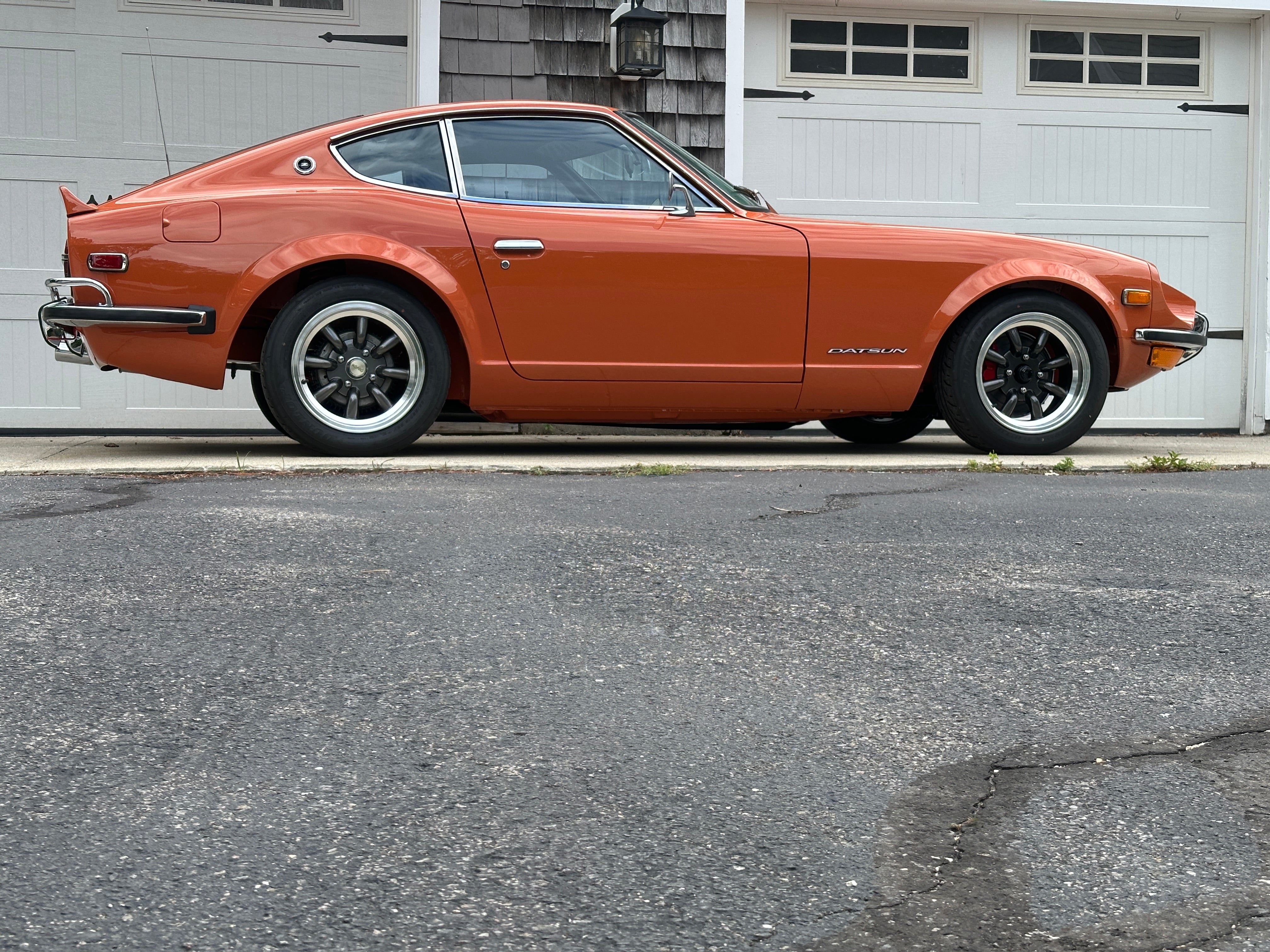 This 1972 240Z Restoration Beats the $137K Factory Version—Here’s Why ...